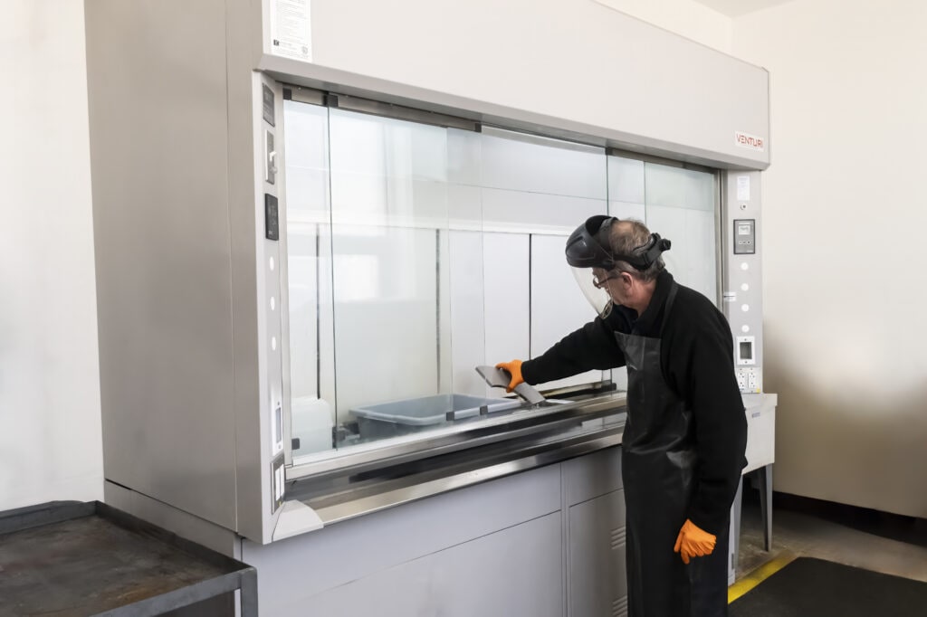 Macroetching Examinations - SGS North America Inc.